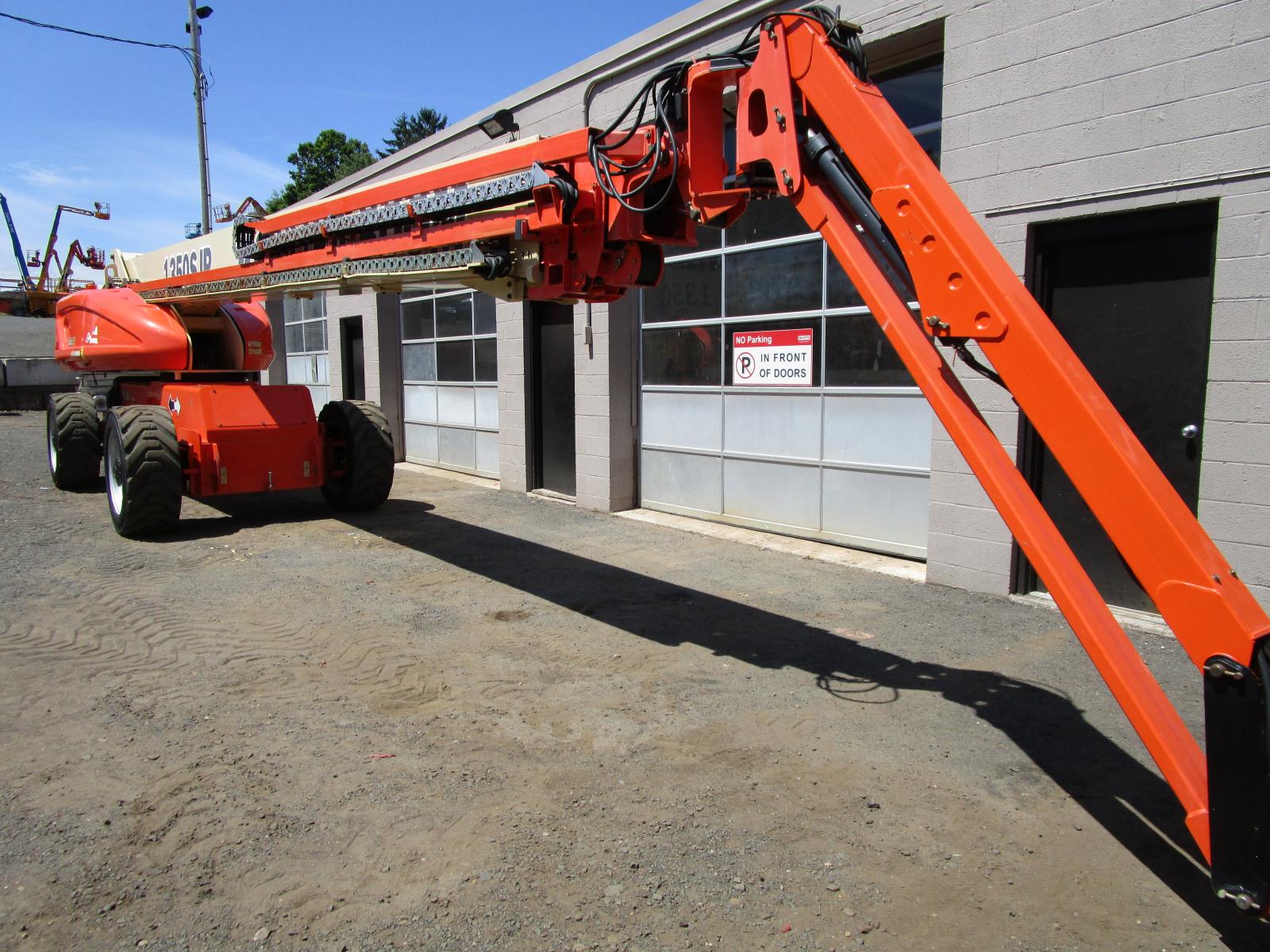 JLG 1350SJP, 135 FT TELESCOPIC ULTRA BOOM LIFT WITH JIB, 4X4, AERIAL ...